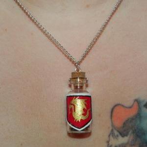 Crest Of Camelot Necklace on Luulla